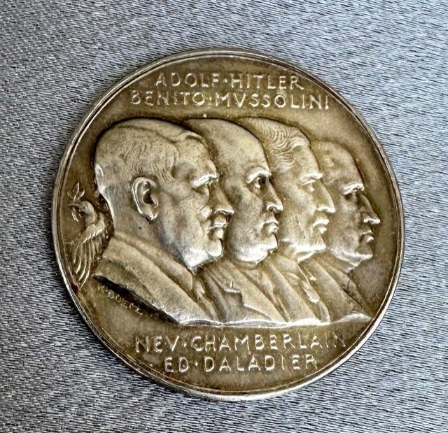 Karl Goetz Hitler Medallion #16404 | Product | Military Collectibles